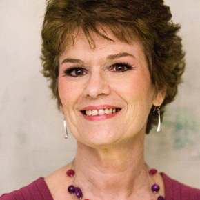 Dinah Jefferies: The ghosts within - Bookanista